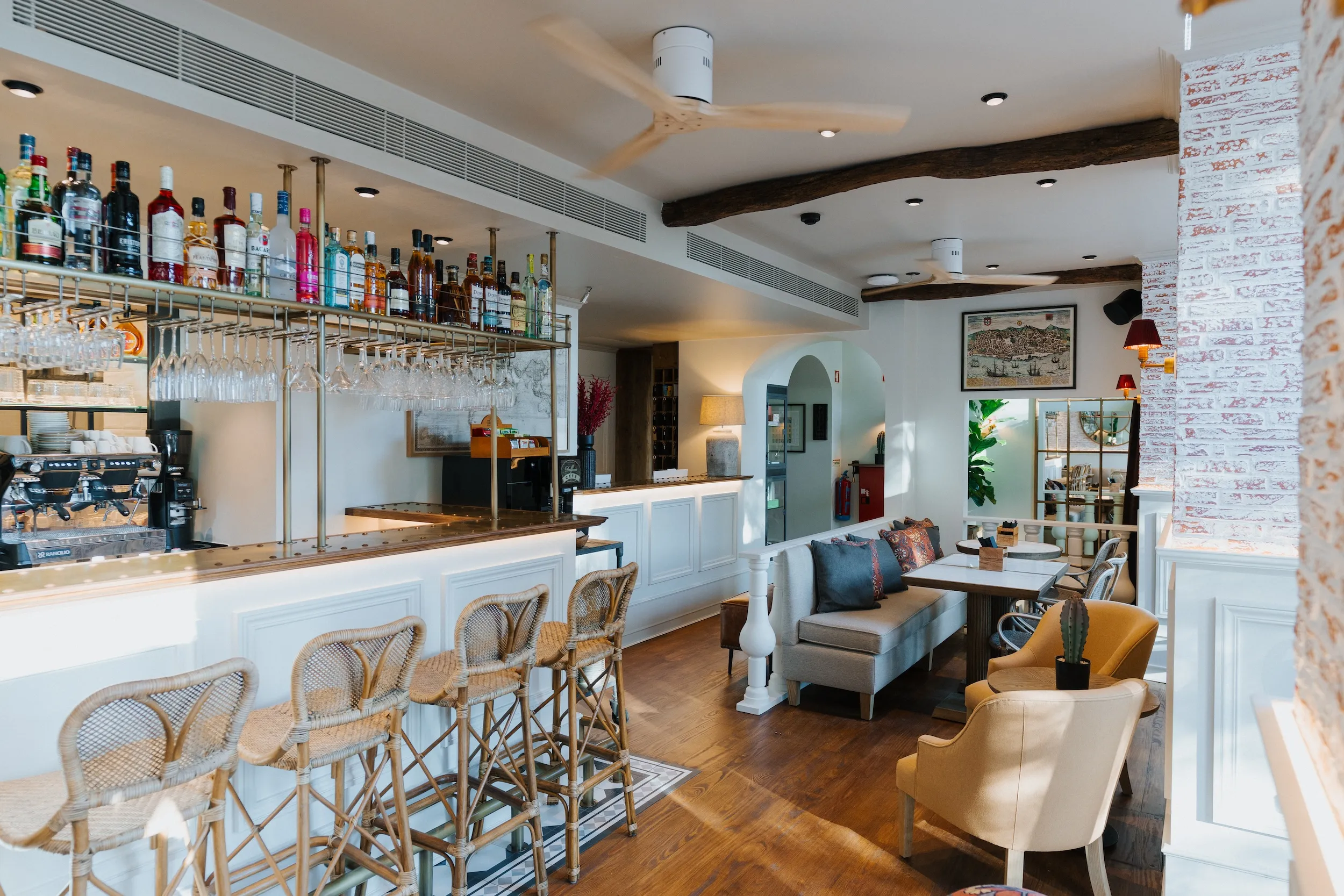 Delfina Café - AlmaLusa Alfama - Book a Table